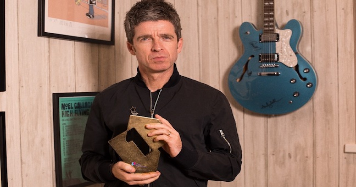 Charts Analysis Noel Gallaghers High Flying Birds Soar To No1 2198