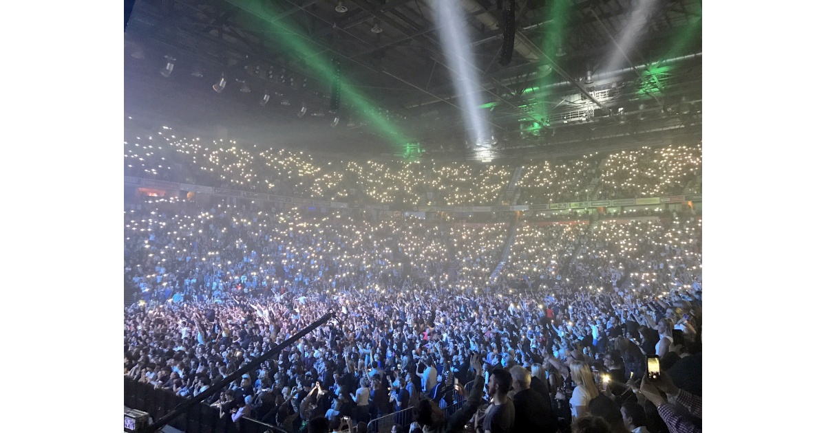 Manchester Arena boss applauds 'phenomenal success' of reopening show ...